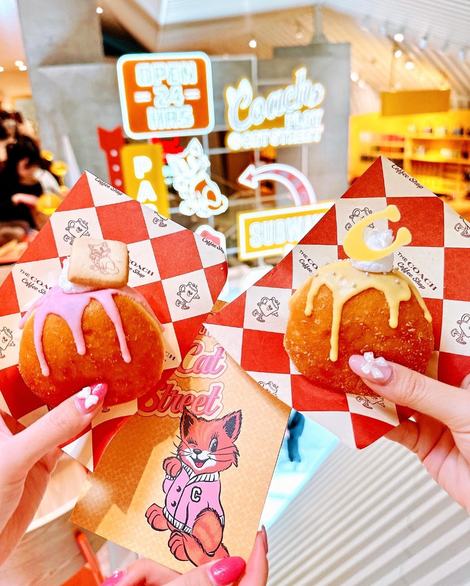 Coach Play @Cat Street Experiential Retail Experience - Custom Neon ...